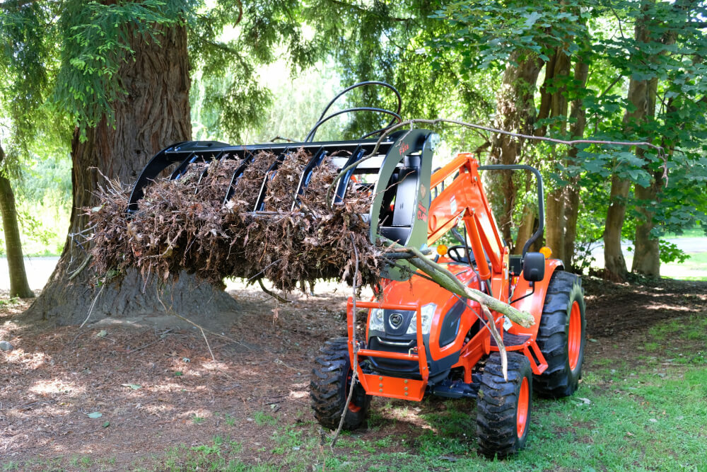 Mid Range Power Claw | Rata Equipment | Tractor & Telehandler Grapple