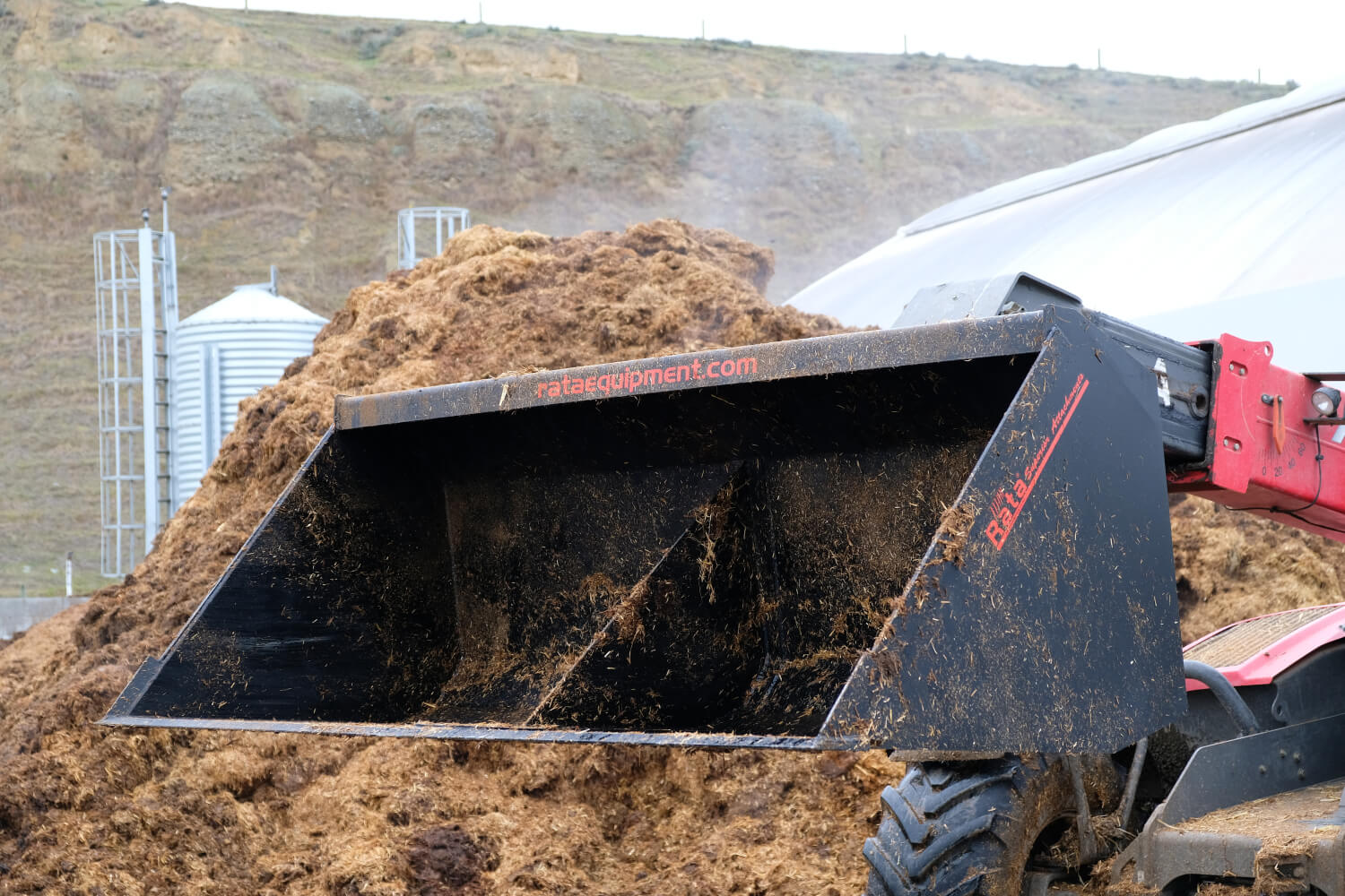 Buckets for Telehandlers & Wheel Loaders | NZ Telehandler Buckets