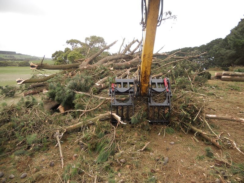 Power Claw | Rata Equipment | Tractor & Telehandler Grapple