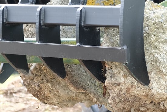 Power Claw™ multipurpose grapple attachment for tractors & telehandlers